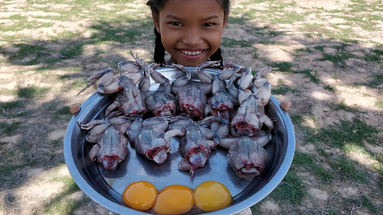 Easy Crispy Frog Cooking - Eating Crispy Frog - YouTube