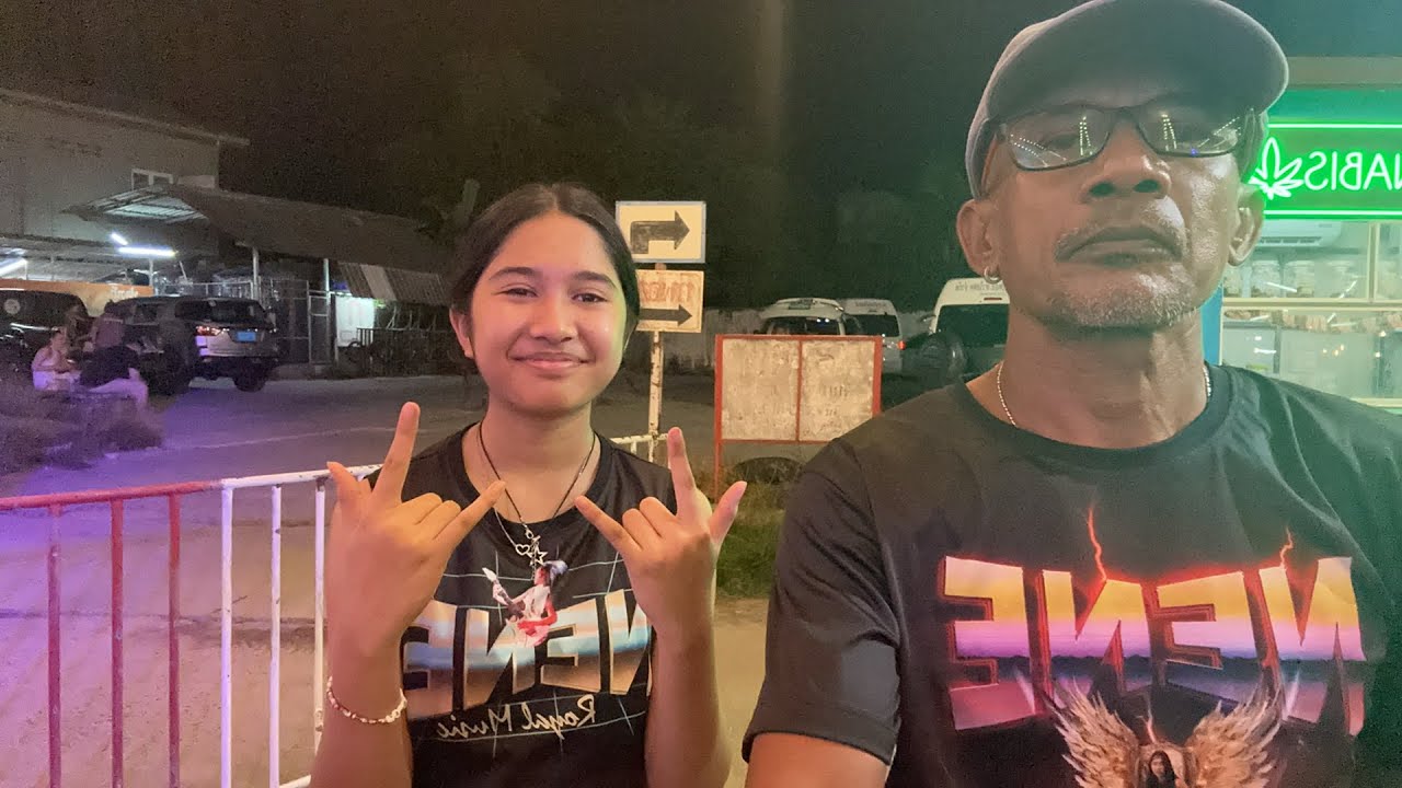 Nene Royal Streaming At Naka Night Market - YouTube