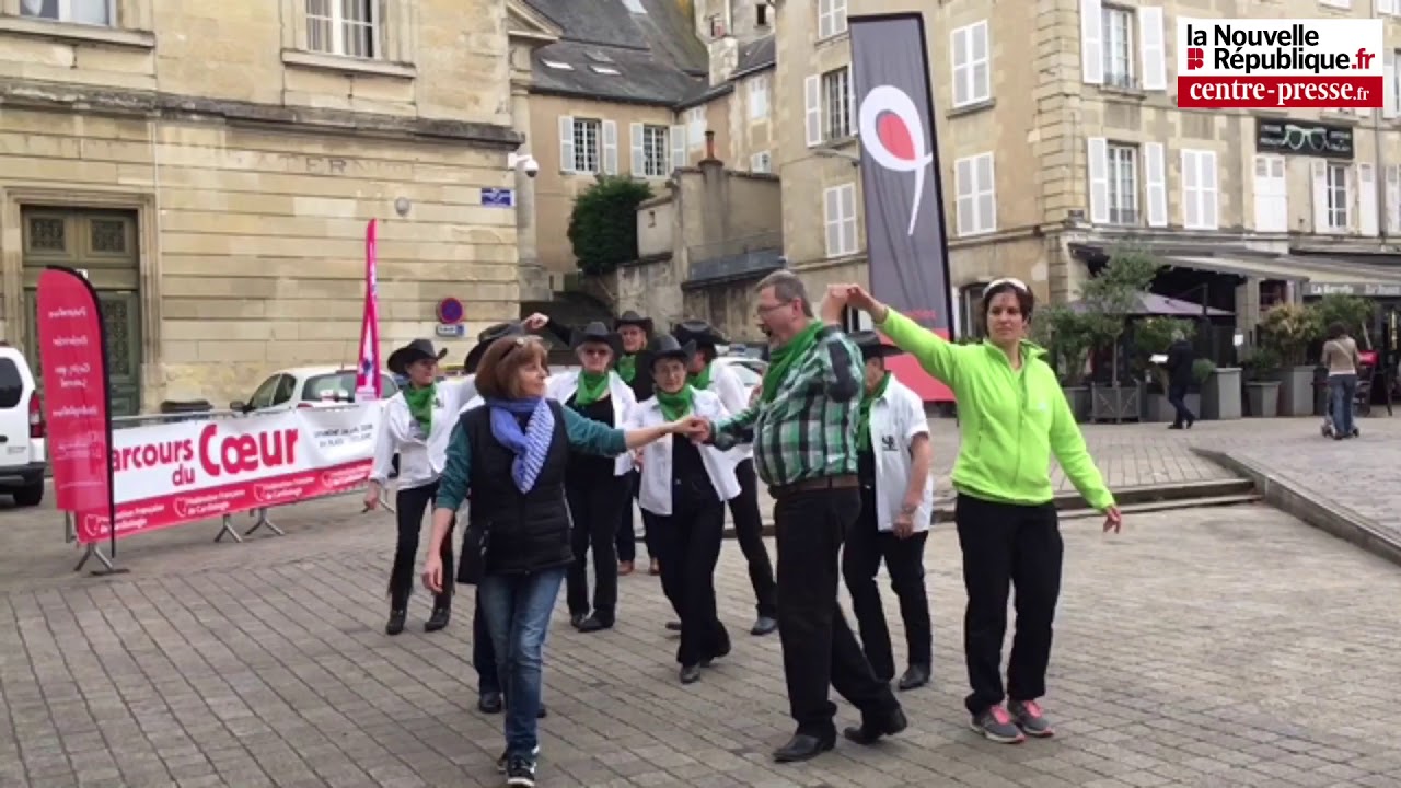 VIDÉO. Poitiers : une démonstration de danse country pour le Parcours ...