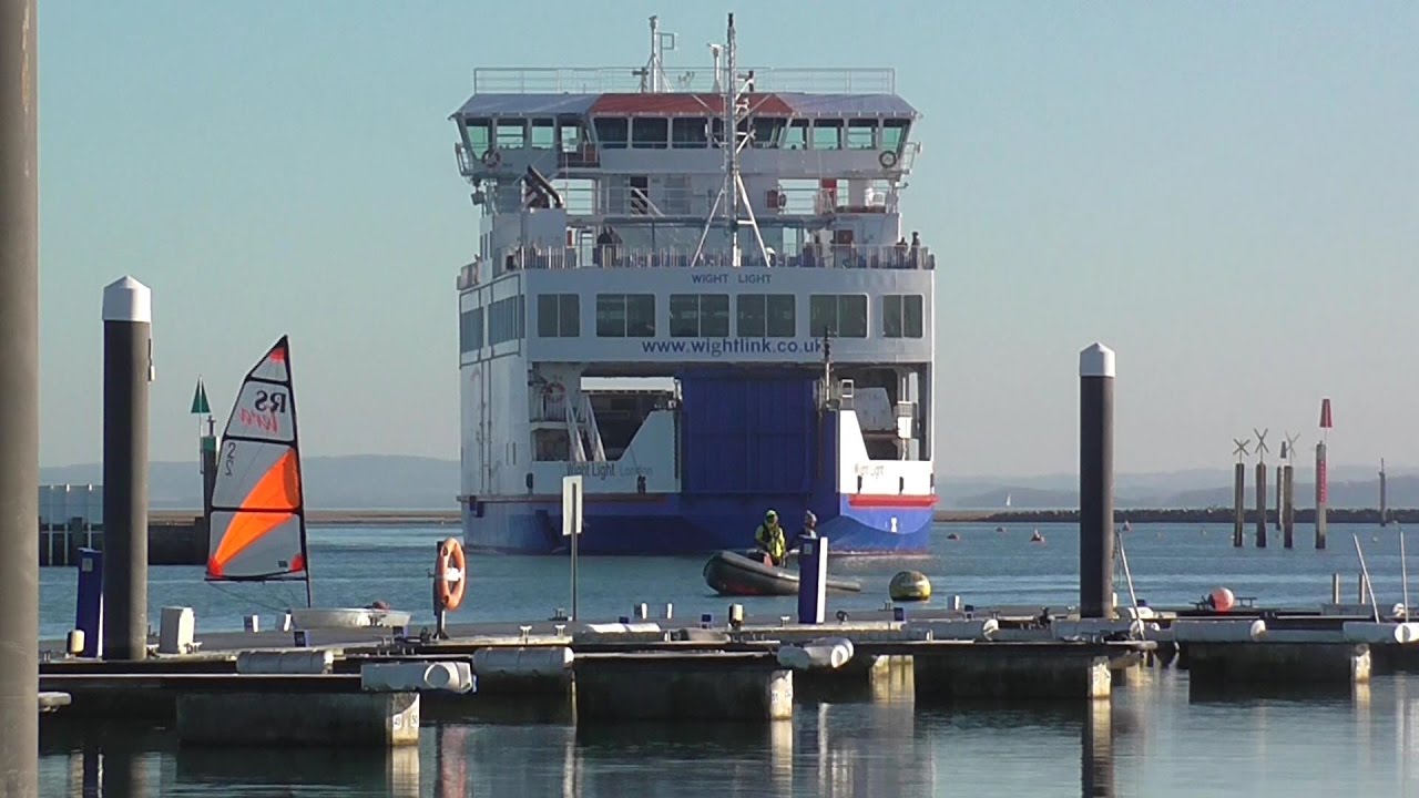 Wightlink Ferries - Wight Light at Lymington - YouTube