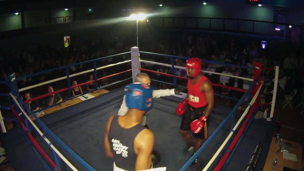 Ultra White Collar Boxing Croydon | Fight 10 - YouTube