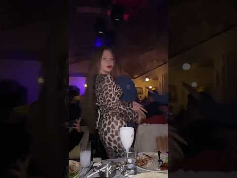 Esra Rabia Ünal dans