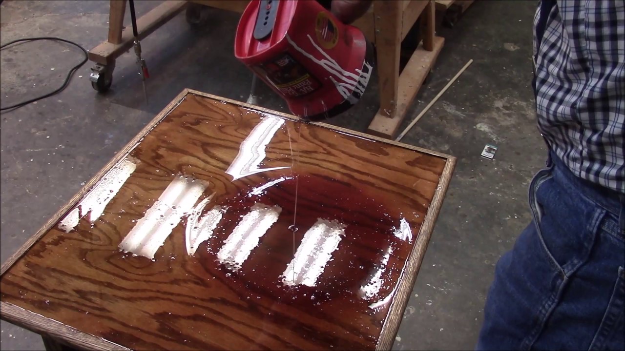 123 Pouring Epoxy top for end table - YouTube