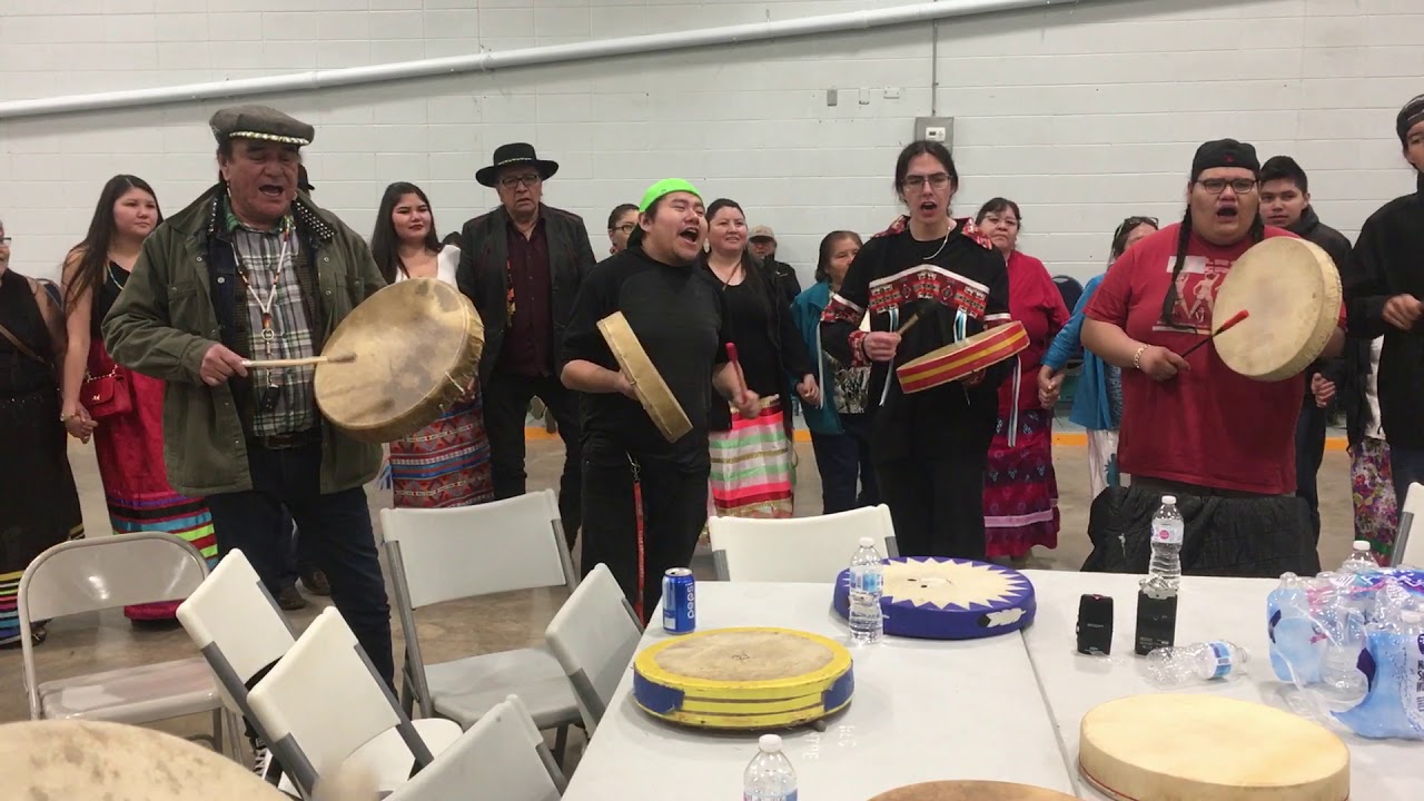 Grande Cache Round Dance 2019 - YouTube