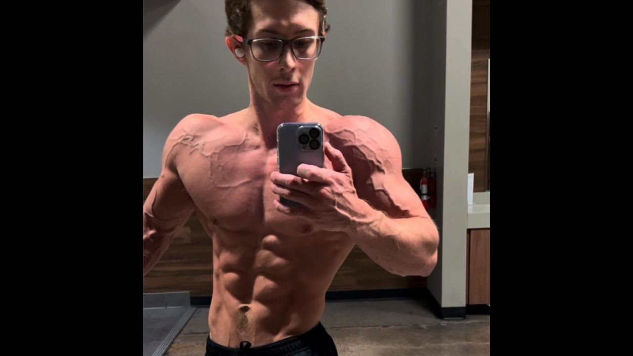 25 year old muscle - YouTube