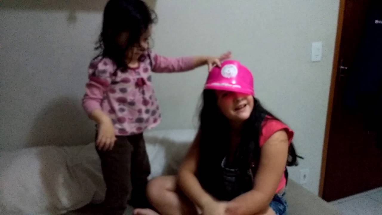 Brincando Com A Minha Irmã Youtube 1842