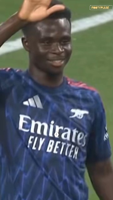 HOW ARSENAL LOST AND STILL WON THE TROPHY 😳 - YouTube