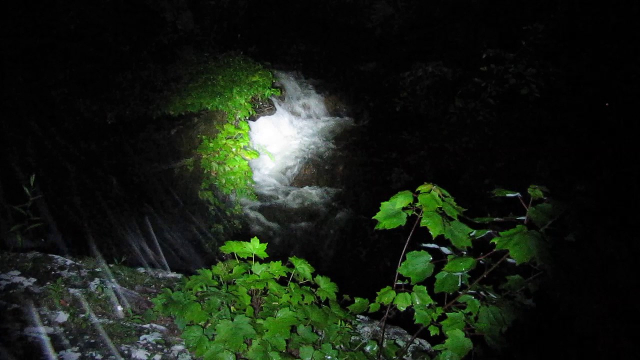 anna ruby falls by night - helen ga - YouTube
