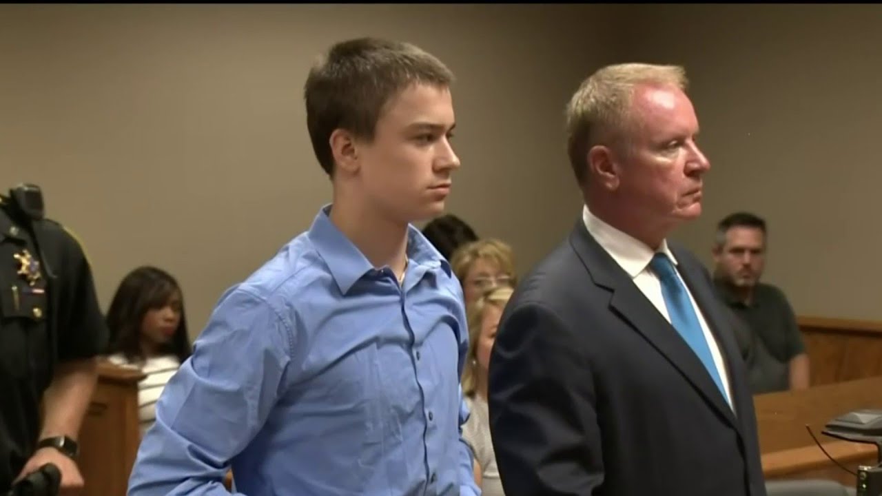 Michigan teens take plea deal in deadly I-75 rock throwing case - YouTube