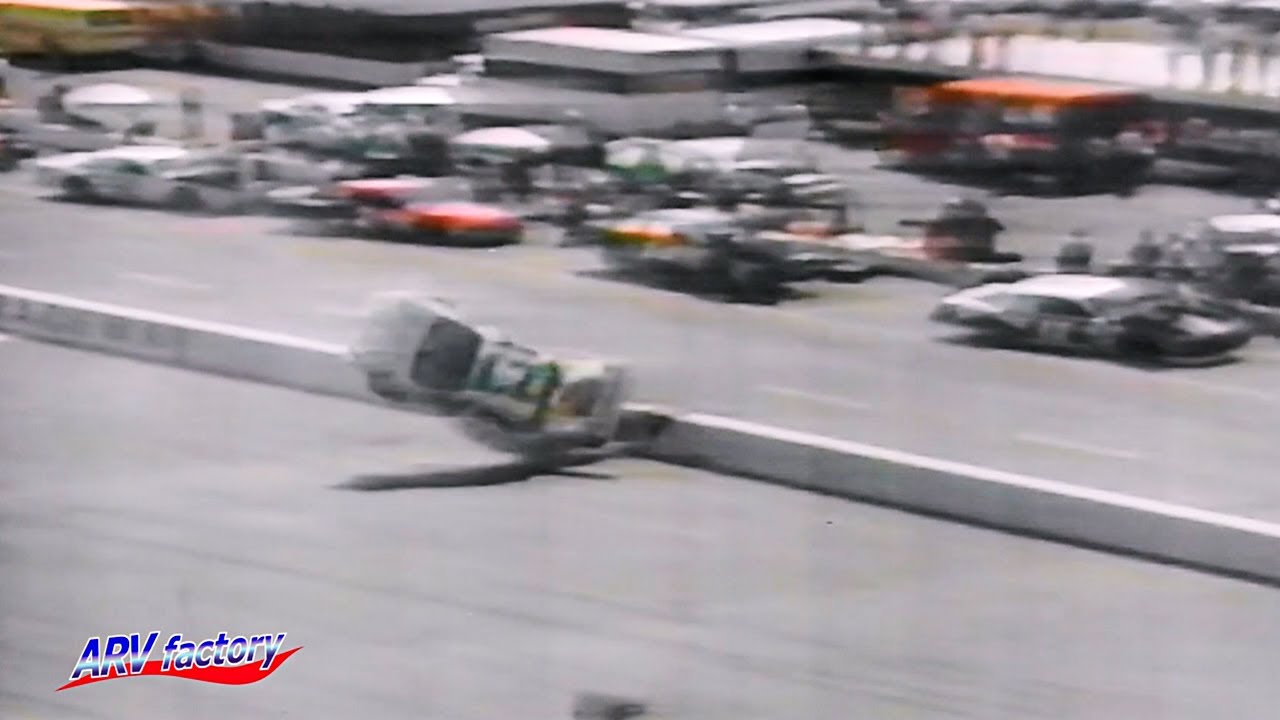 Rusty Wallace Big Crash 1988 Busch 500 Practice - YouTube