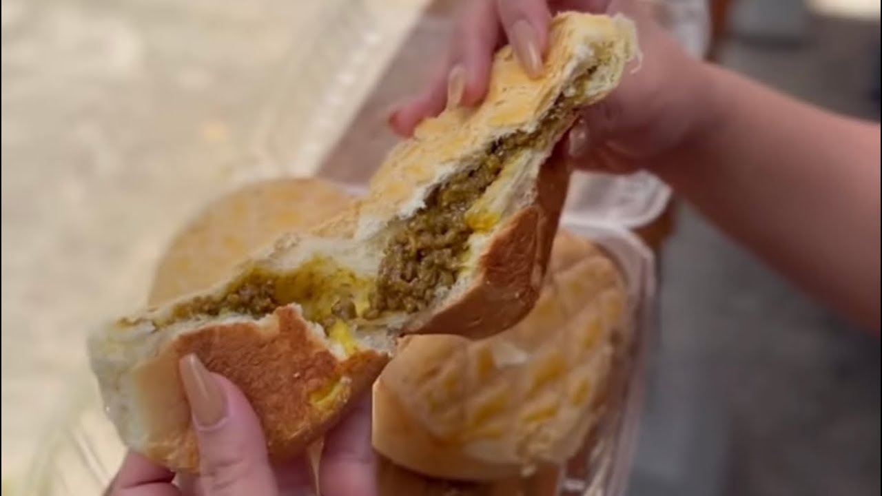 Mee Sum Pastry Hom Bow can fill up anyone living on or off the street ...