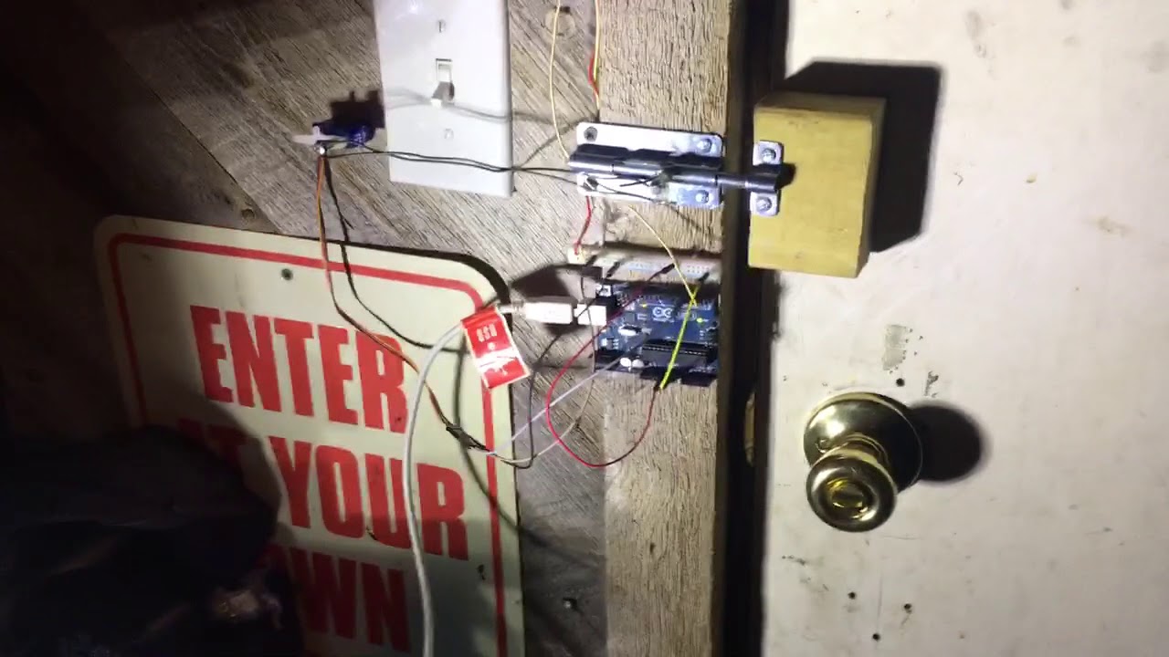 DIY Keyless Door Lock!!! - YouTube