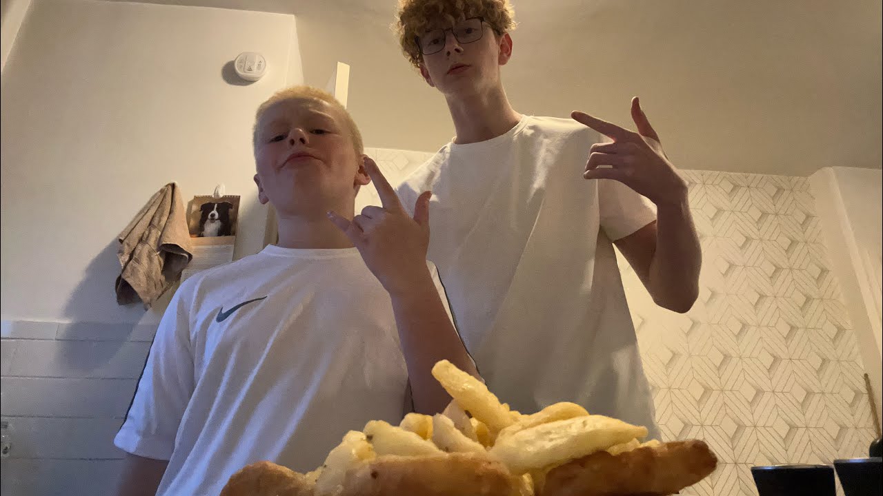 cooking with alfie episode 4: chicken and chips (ft joey jones🔥🔥) - YouTube