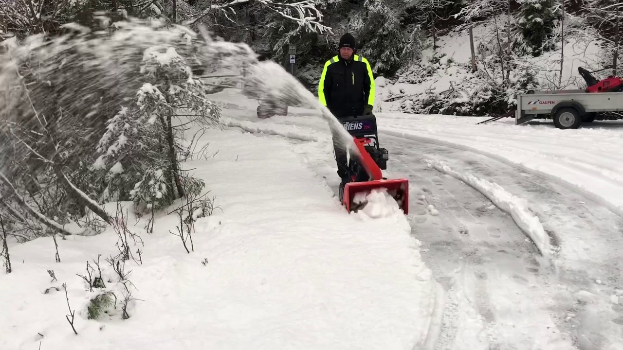 Ariens 724 - YouTube