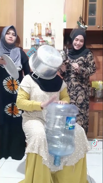 Asli! Emak-emak bikin ngakak - YouTube