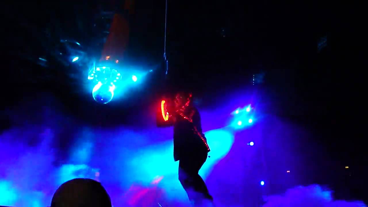 Ultraviolet | U2 | Toronto | Rogers Centre | September 17 - YouTube