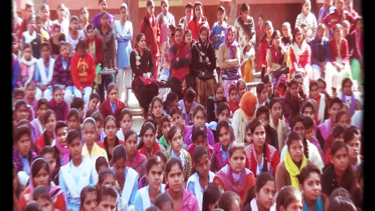 Mruganchal Express Silwani MP के लिए मनोज नायक की रिपोर्ट बेगमगंज से ...