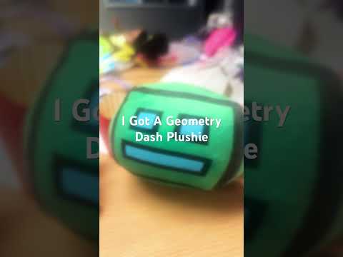 Geometry Dash Plushie - YouTube