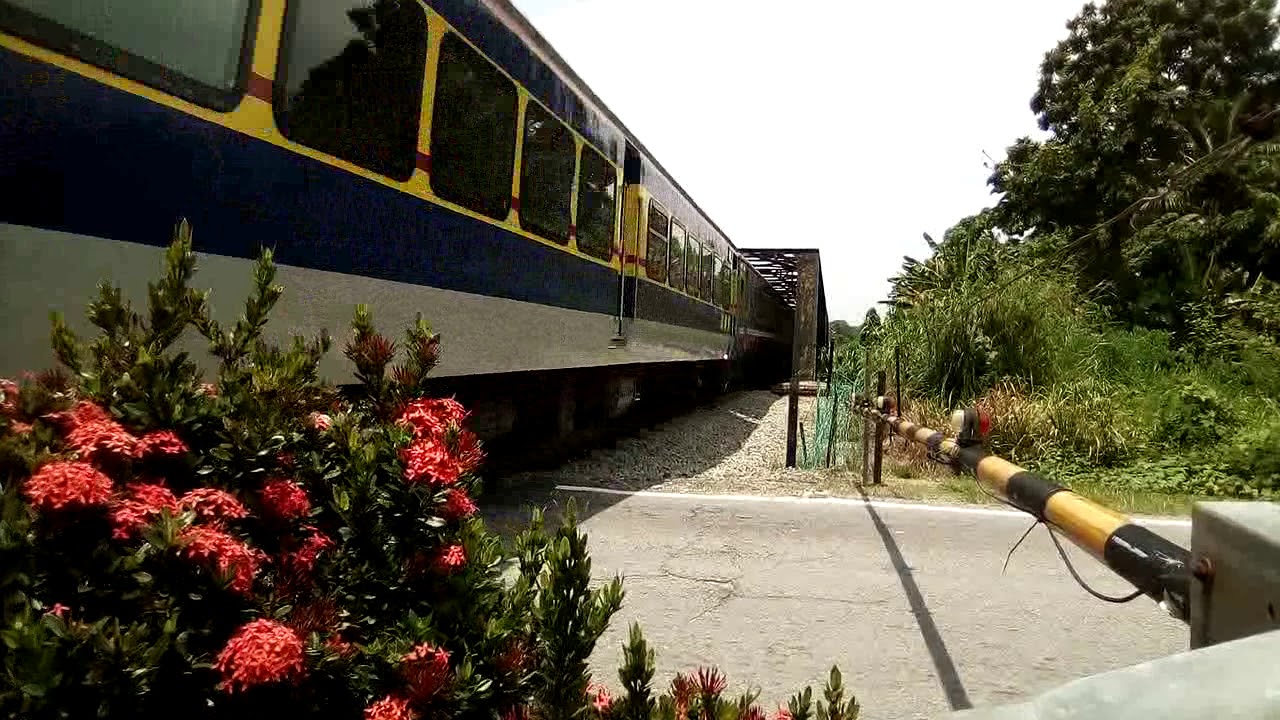 Express Timuran di get lemal p.mas - YouTube