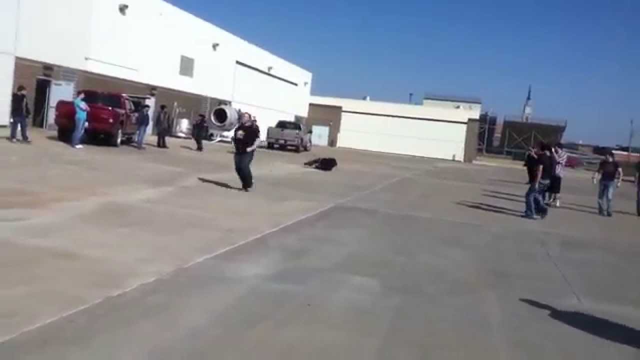 Foot race fail! FACEPLANT!! - YouTube