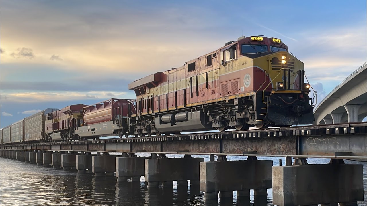 FEC 804 leads intermodal in Stuart Florida 8-20-22 - YouTube