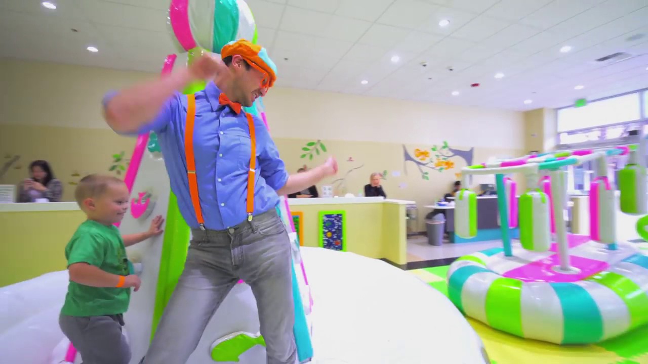 At an Indoor Play Place with Blippi Learning is fun! - YouTube