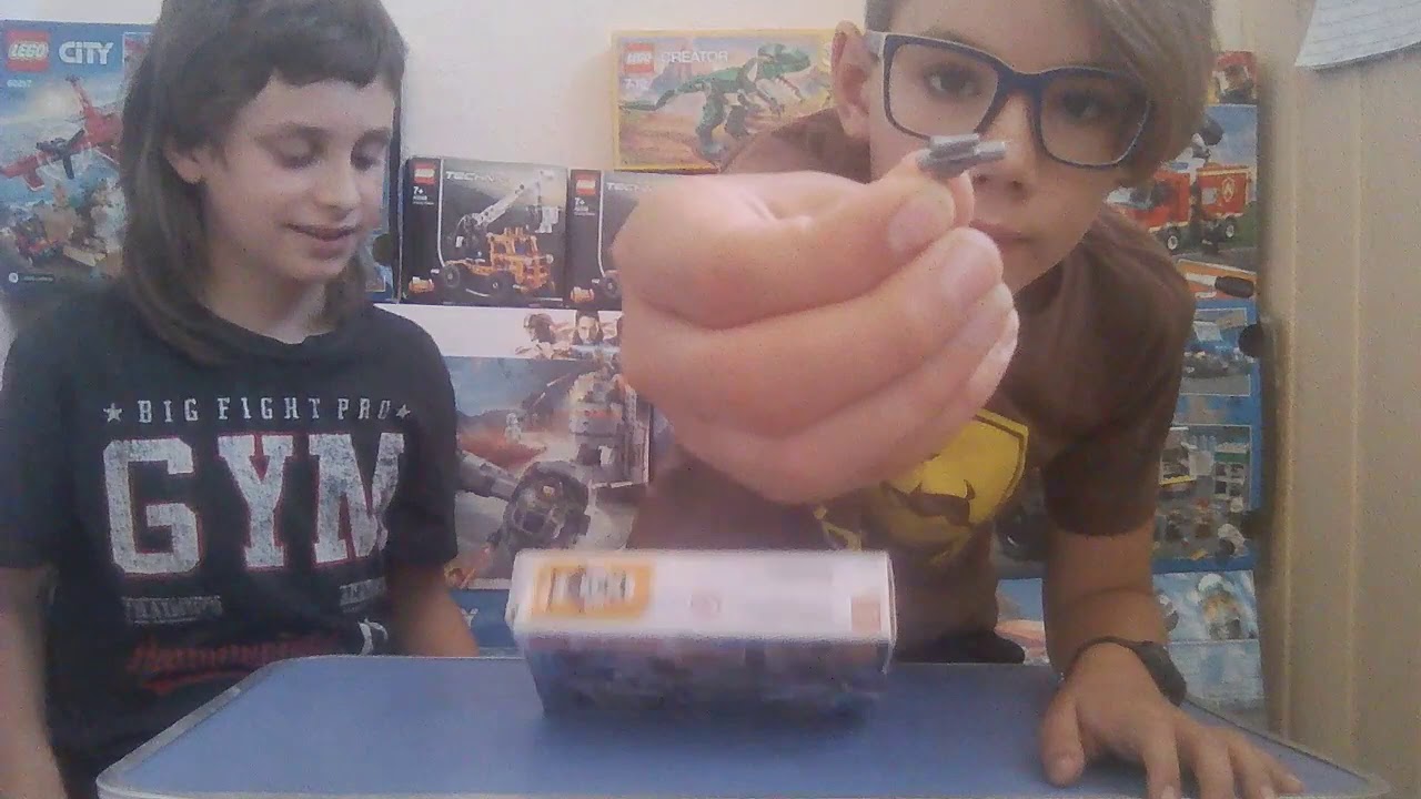 Top 5 most rarest LEGO weapons! - YouTube