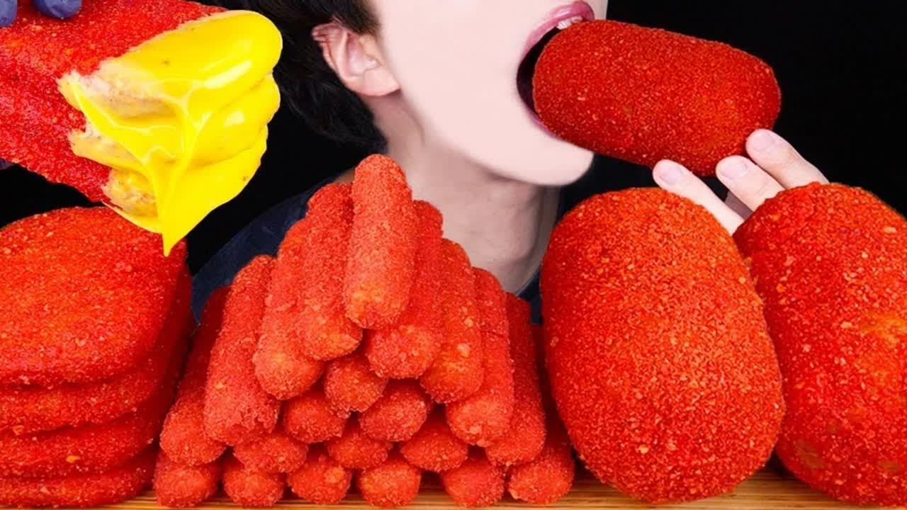 【Jimmy ASMR 】巨型奶酪香肠，这一口下去得多快乐啊 - YouTube