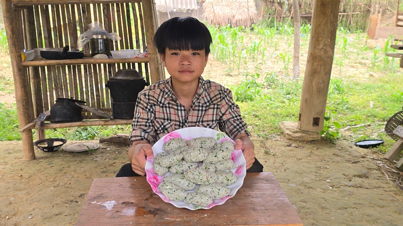 Poor Boy - Taking Care of Corn Garden - Making Delicious Meat Pies ...