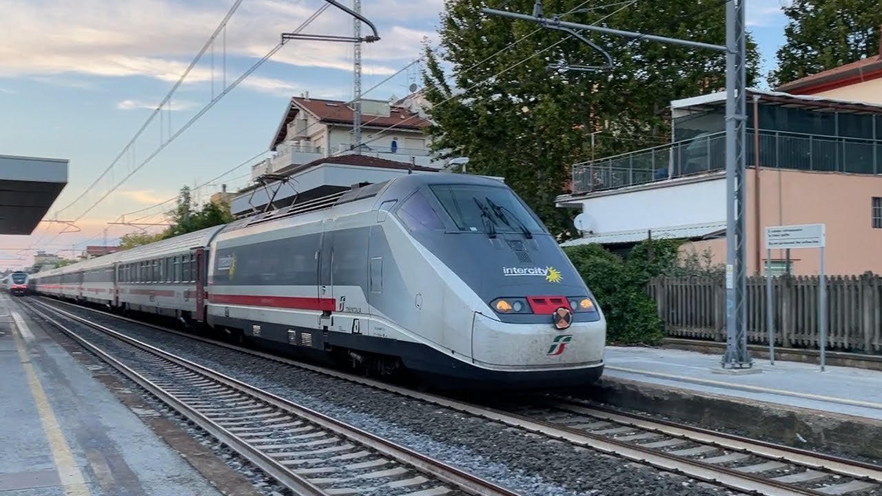 Italy's fantastic Intercity train - YouTube