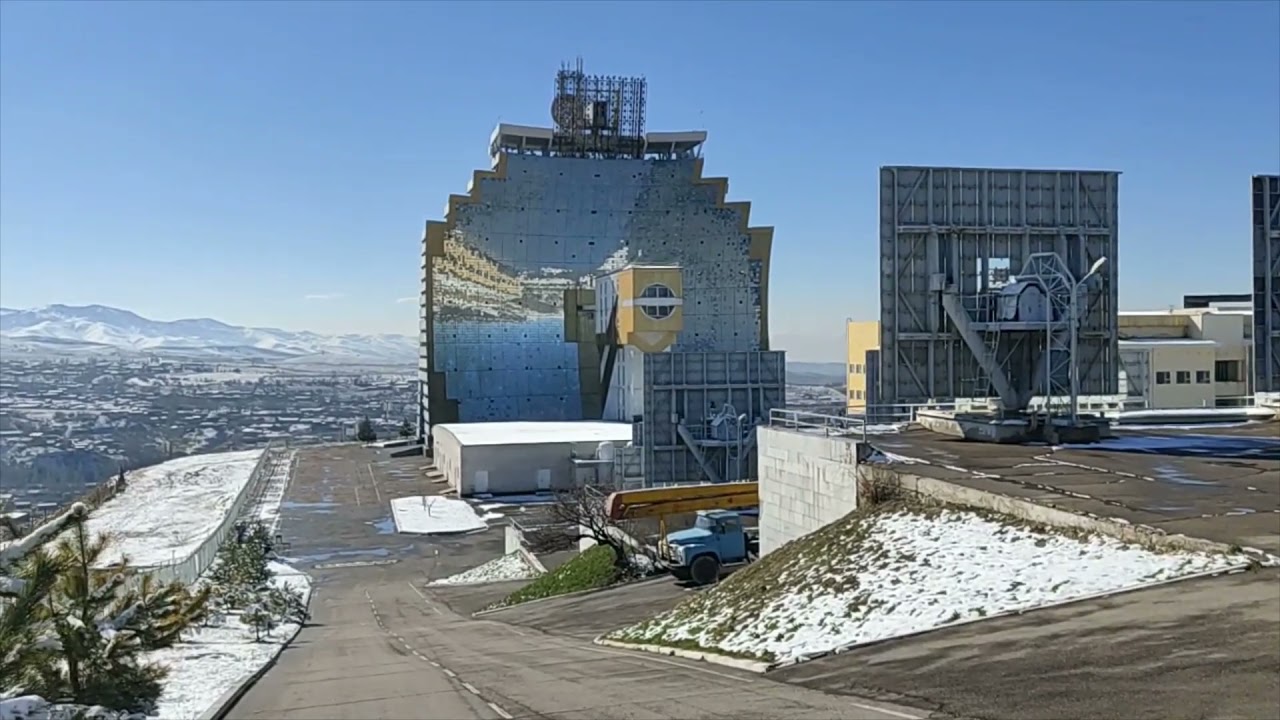 Fanlar akademiyasi Materialshunoslik institutiga qarashli Katta quyosh ...