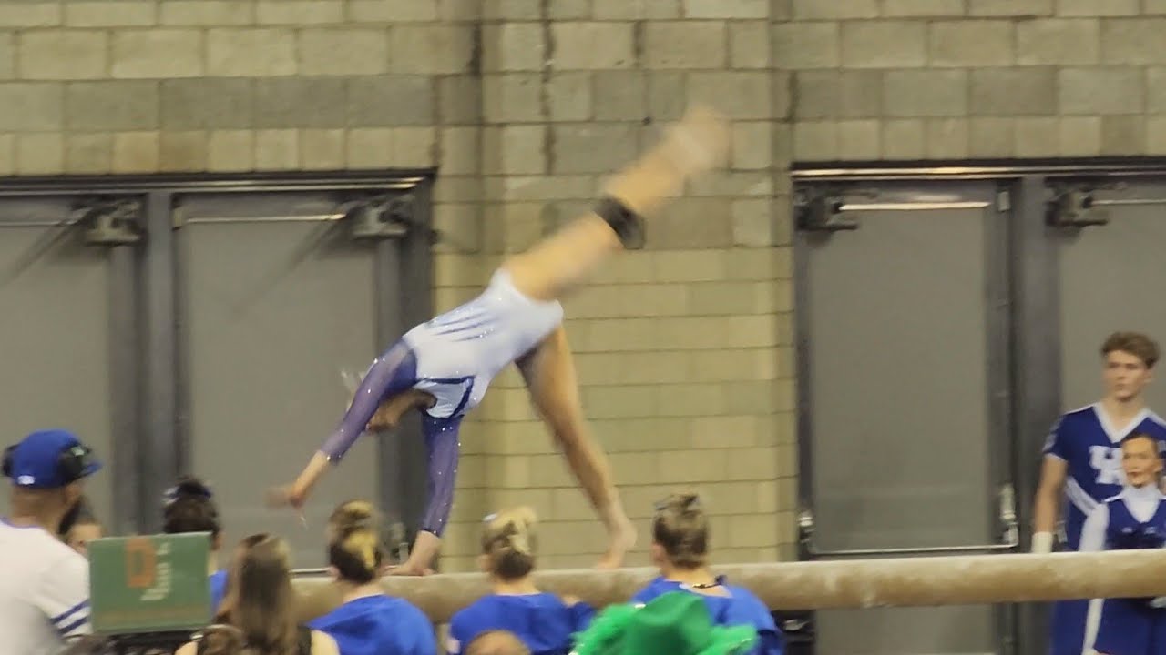 Bailey Bunn on beam for Kentucky gymnastics (9.925) (February 10th ...