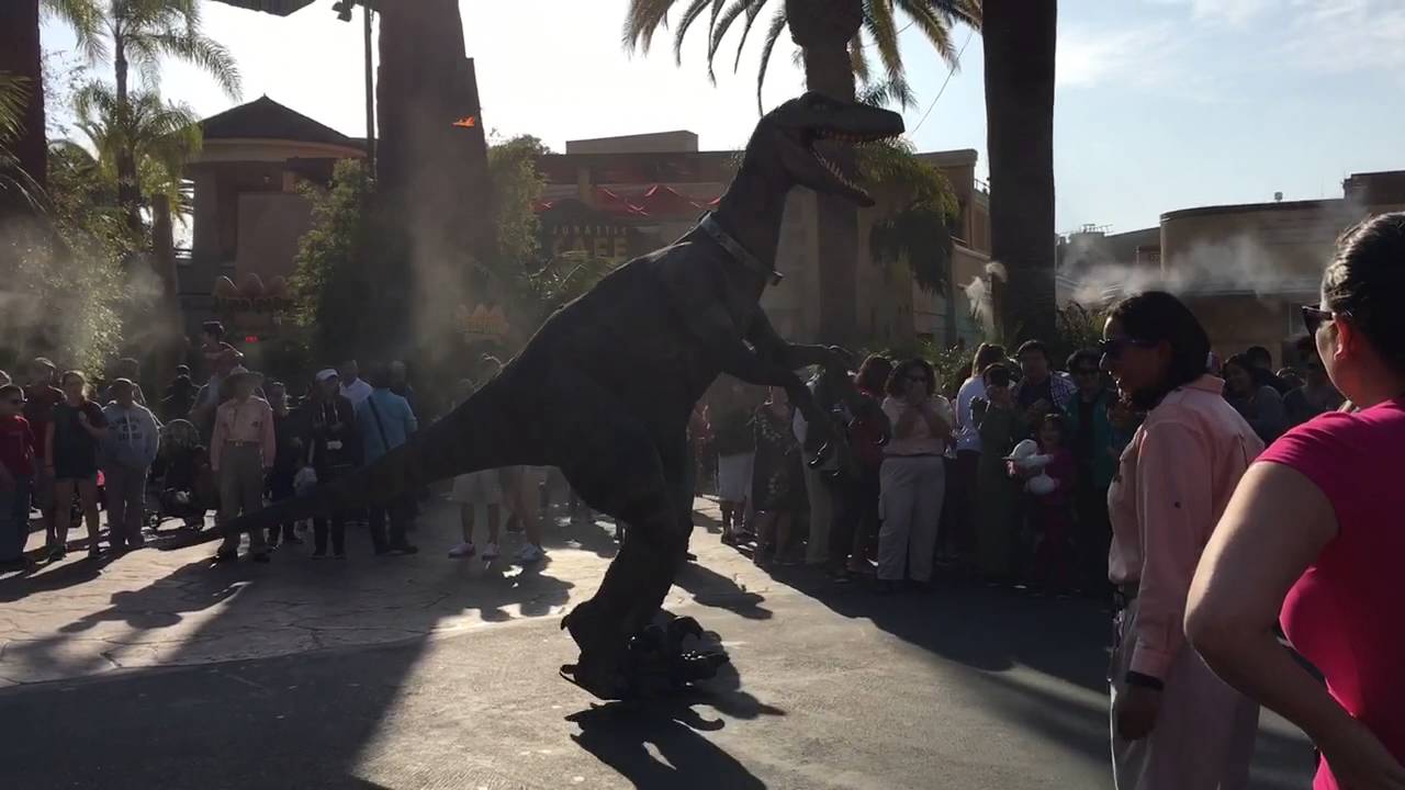 Raptor at Universal Studios Hollywood - YouTube
