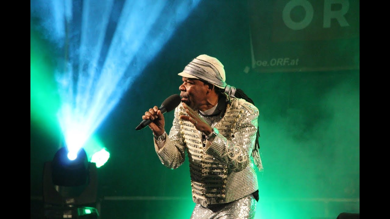 GREG BANNIS (Ex-Frontman of Hot Chocolate) - Medley - YouTube