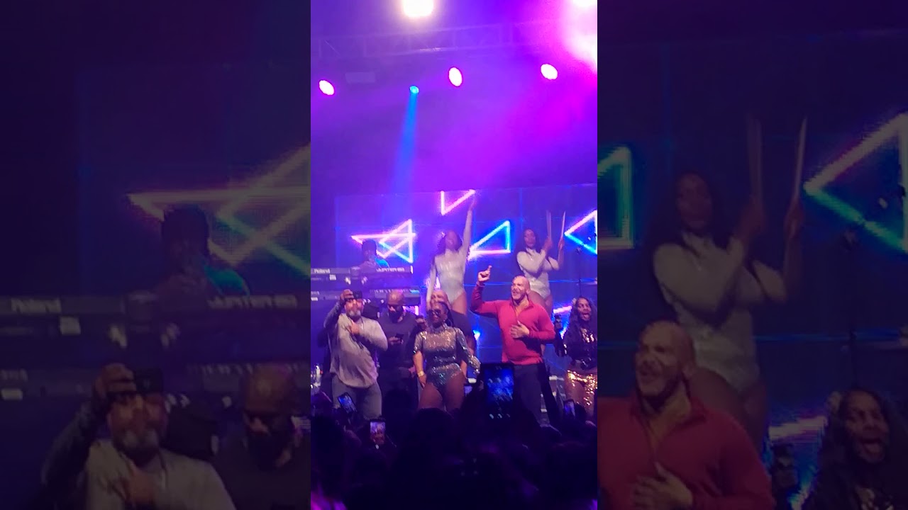 Ashanti concert 2020 - YouTube