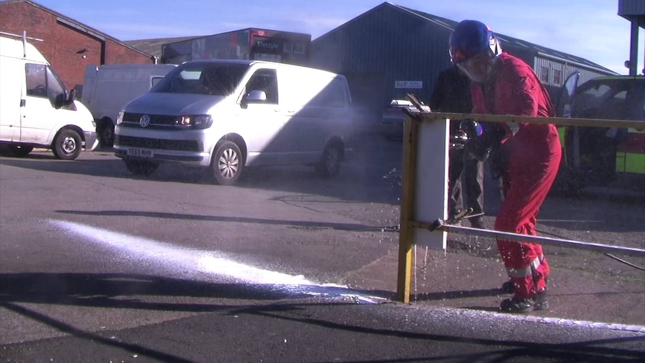 Nimbus Fire 15L per minute 250bar unit cutting - YouTube