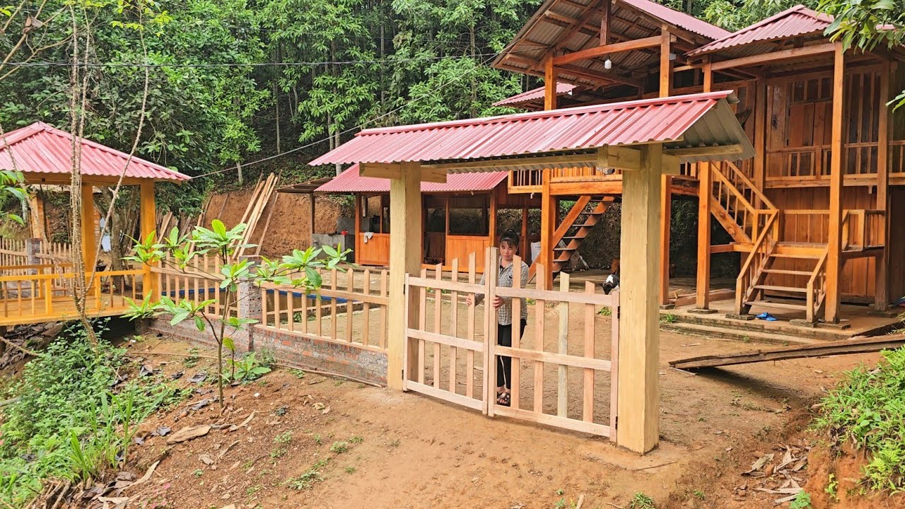How to build a farm gate, punch holes and design and install a simple ...