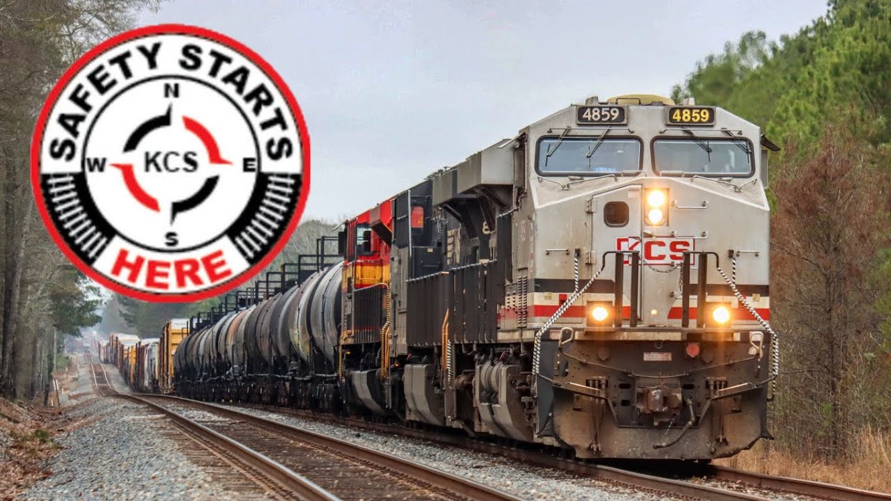 KCS 4859 Across The Vicksburg Subdivision - YouTube