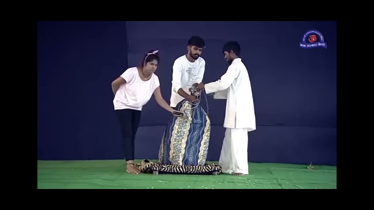 magician anchal perform sack escape in Ahmedabad - YouTube