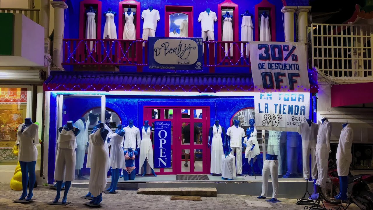 Playa del Carmen, Mexico Storefronts - Ambiance - YouTube