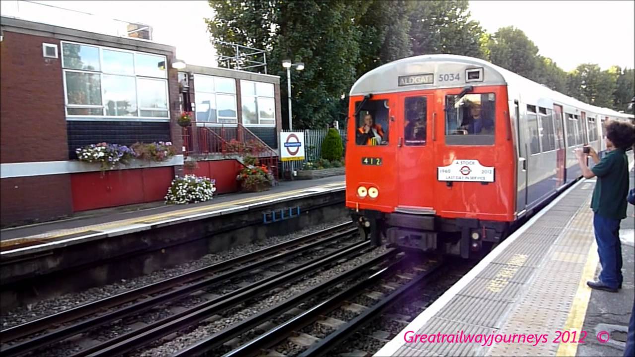 Last Metropolitan Line 'A' Stock arrives into Rickmansworth Southbound ...