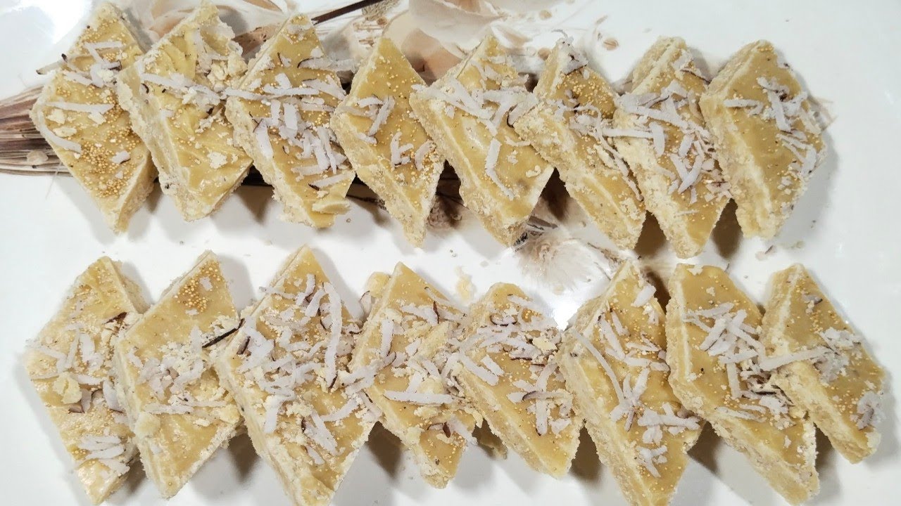 Karadantu Karnataka special sweet recipe in Telugu || పప్పు పలకలు ...