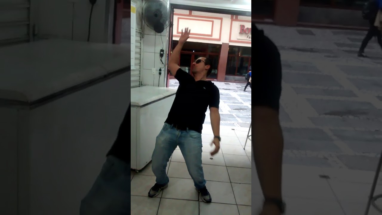 Matrix - Leo - YouTube