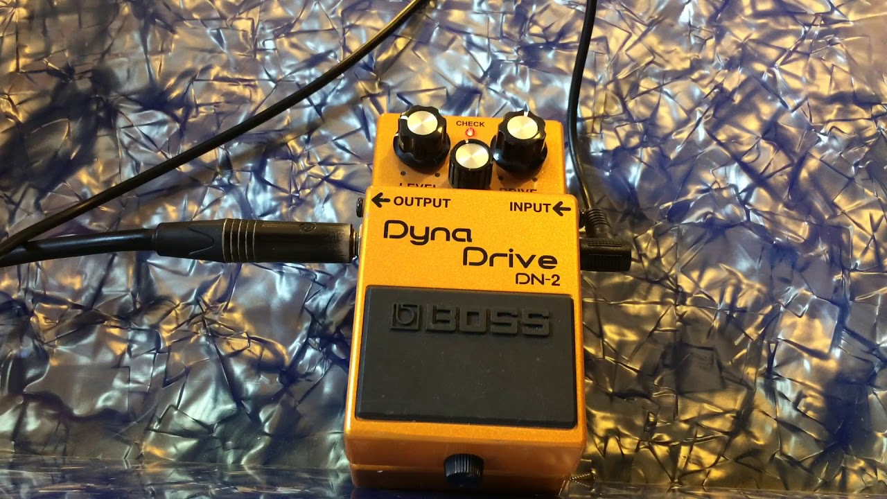 Test pedale BOSS DN-2 Dyna Drive occasion - YouTube