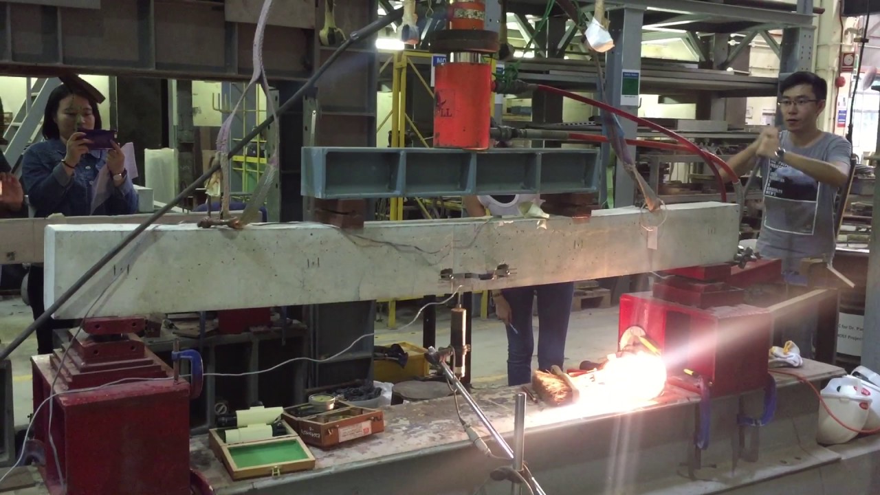 3165 reinforced concrete beam testing 1 - YouTube