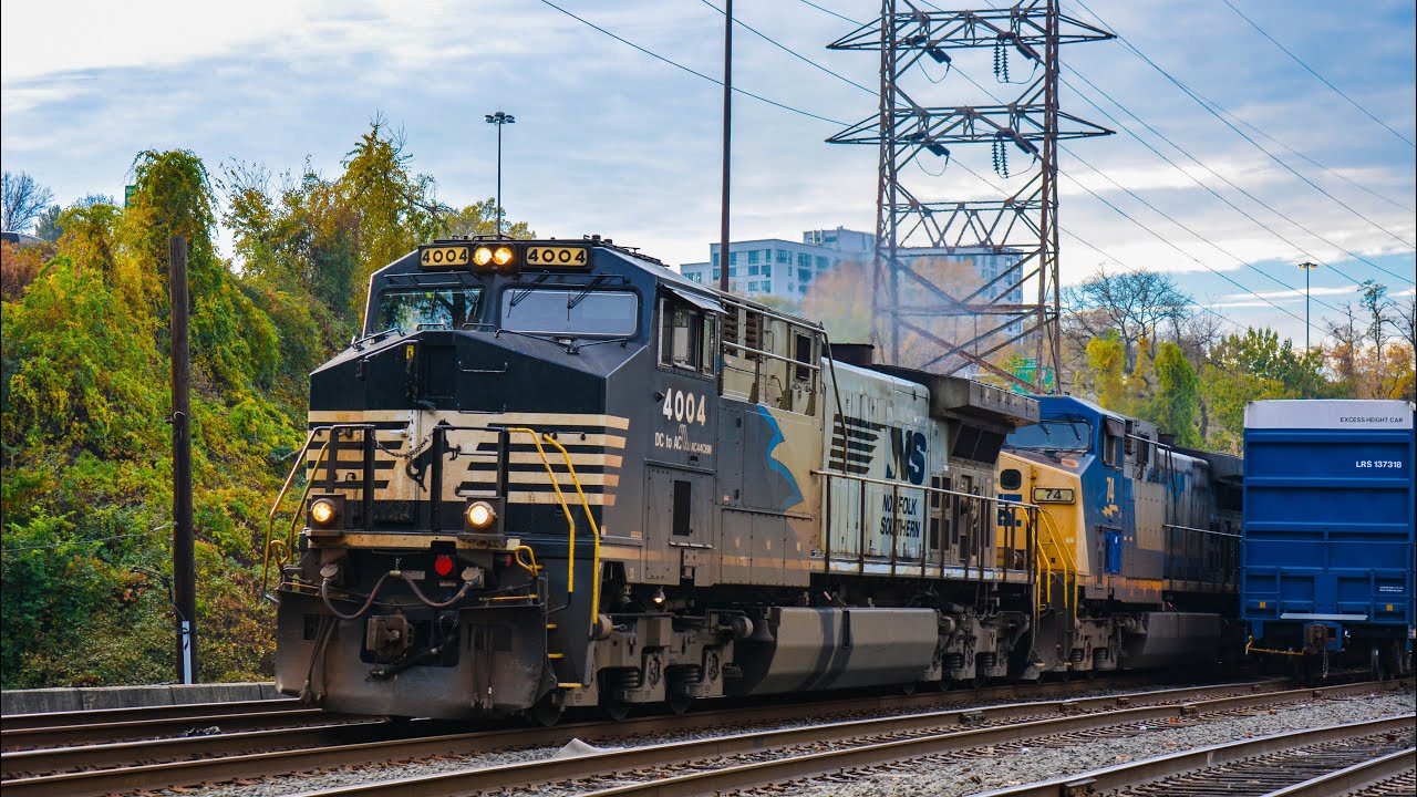 Norfolk Southern 38G with NS 4004 and a YN2 CSX AC44CW - YouTube