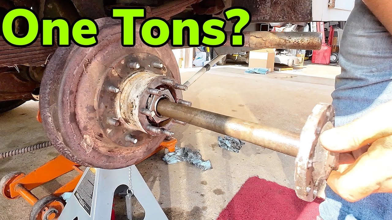 Dana 60 one Ton brakes #dodgetrucks #tons - YouTube