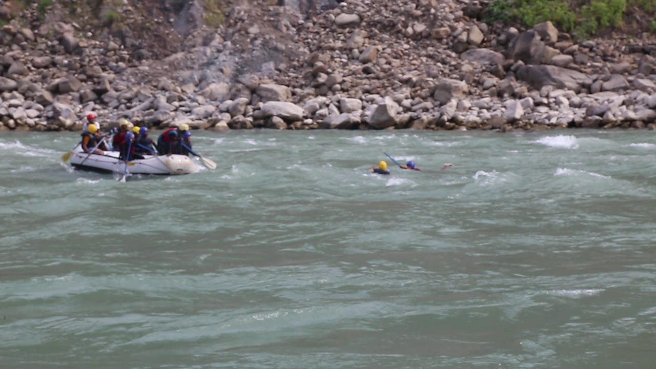 River rafting maha kali river tanakpur uttarakhand - YouTube