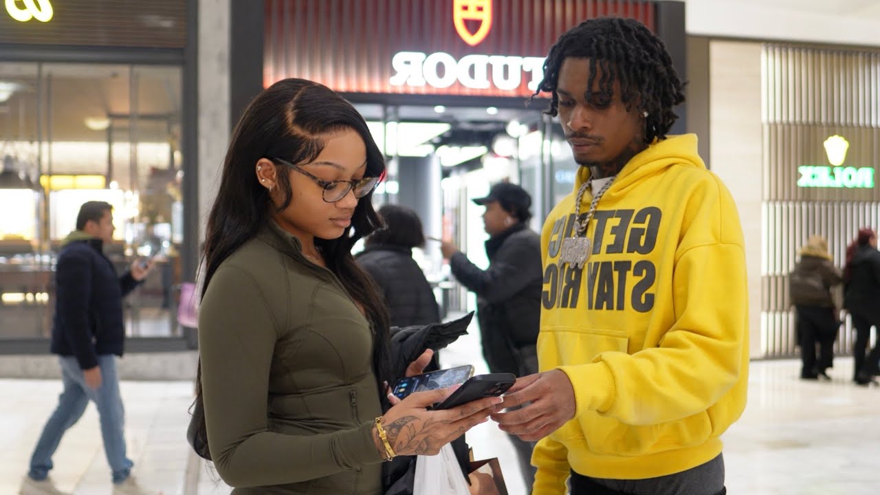 RIZZING up FEMALES while WEARING a $50,000 CHAIN ! - YouTube