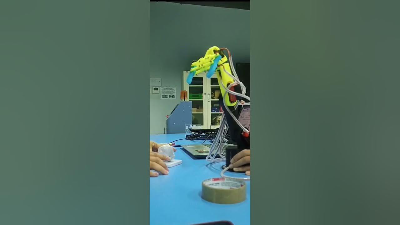 Video demo PBL Visual Servoing for Robot Manipulator - YouTube